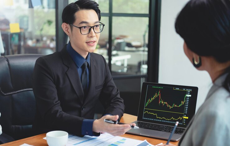 Mengapa Memilih Maxrich Group sebagai Mitra Trading Forex Anda | DIDIMAX
